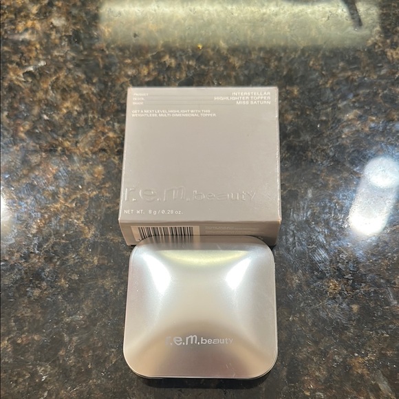 R.E.M. Beauty | Makeup | Rem Beauty Highlighter Topper In Miss Saturn ...